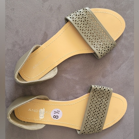Andiamo | Shoes | Andiamo Womens Sandals Olive Green | Poshmark